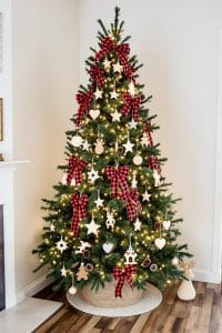 31 Dreamy Christmas Tree Decorations For A Unique Festive Touch ...